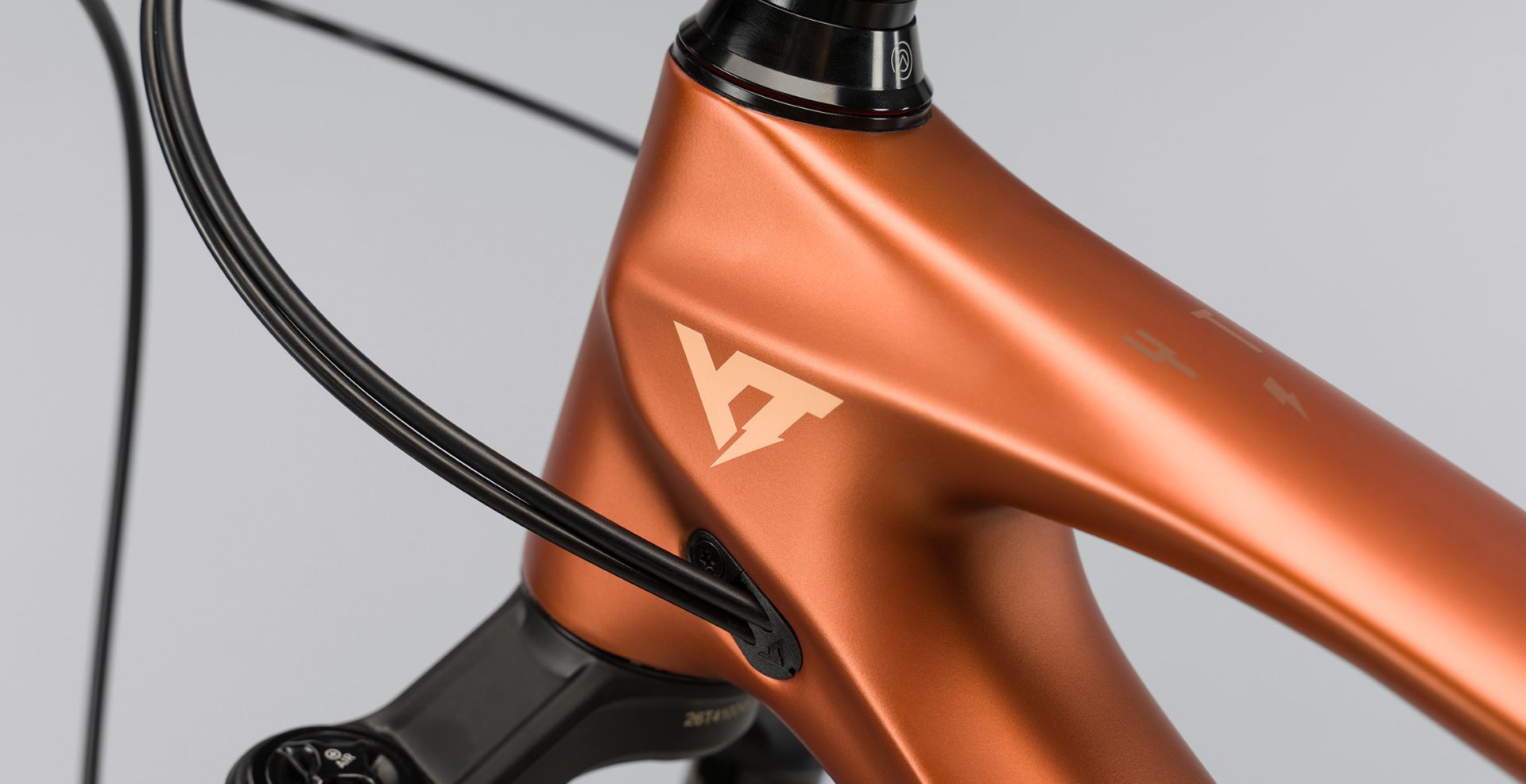 Trail Bike | IZZO Core 2