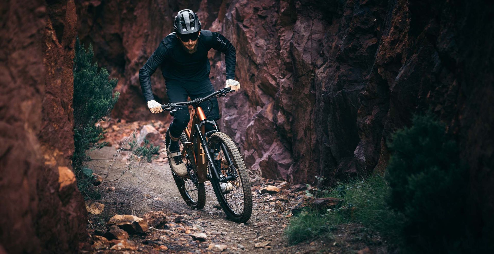 Trail Bike | IZZO Core 2